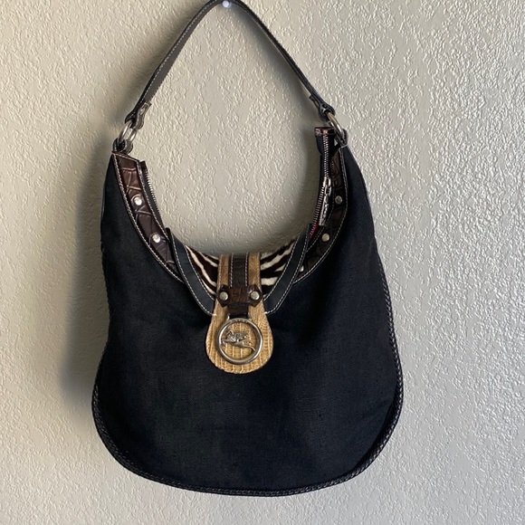 Etro | Bags | Etro Hobo Handbag Lining Open To An Interior With Wine ...